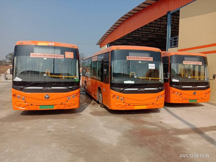 Electric buses started in Varanasi from today equipped with CCTV AC ...
