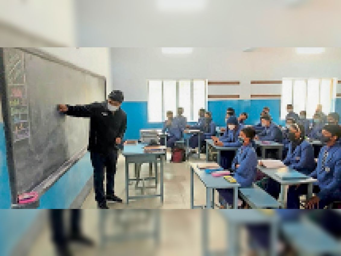 St. Clairs School, Koderma took class 7,8,9 and 10th class students ...