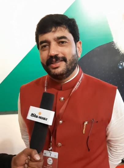 Mayor who came to Varanasi said - will develop with saving heritage in ...