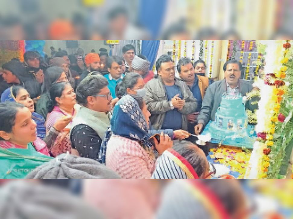 Celebrated the birth anniversary of Chaurasia temple and mausoleum in ...