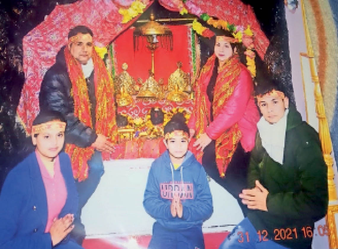 Ritu Rampal of Chheharta, trapped in a stampede in Vaishno Devi temple ...