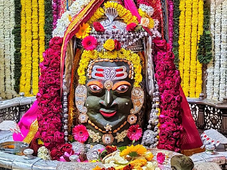 Prepared the face of Mahakal with cannabis, applied silver tripund ...