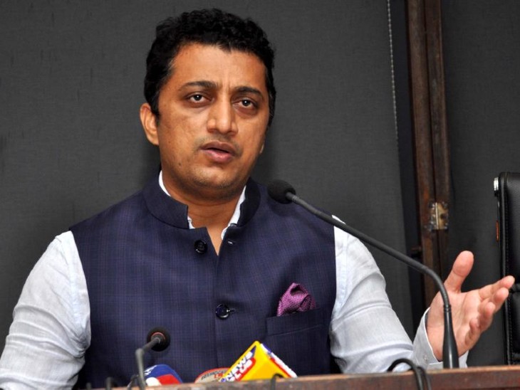 Who Is Maharashtra IAS Officer Nitin Khade? National Award for Best ...