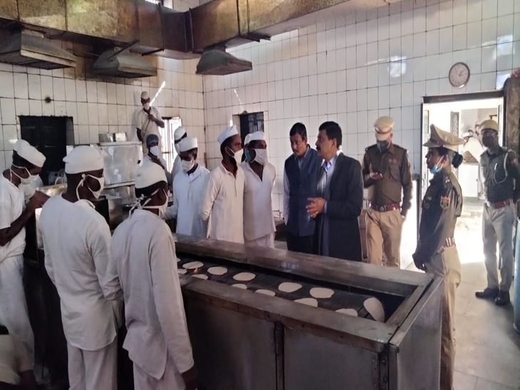 Inspected the Central Jail, the food tasted in the kitchen, the ...