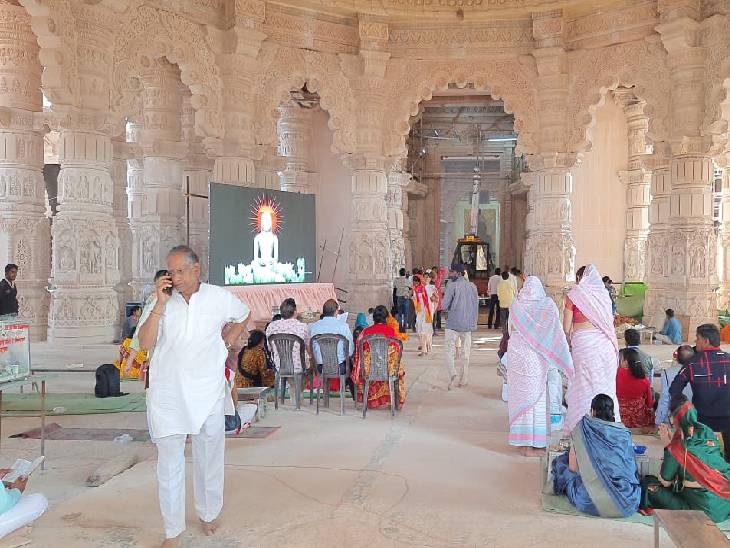 Bade Baba is seated in Kundalpur, the story of his appearance is unique ...