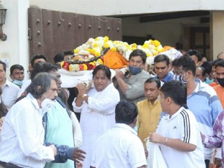 Bappi Lahiri funeral: Bappi Lahiri's last rites to be performed today ...