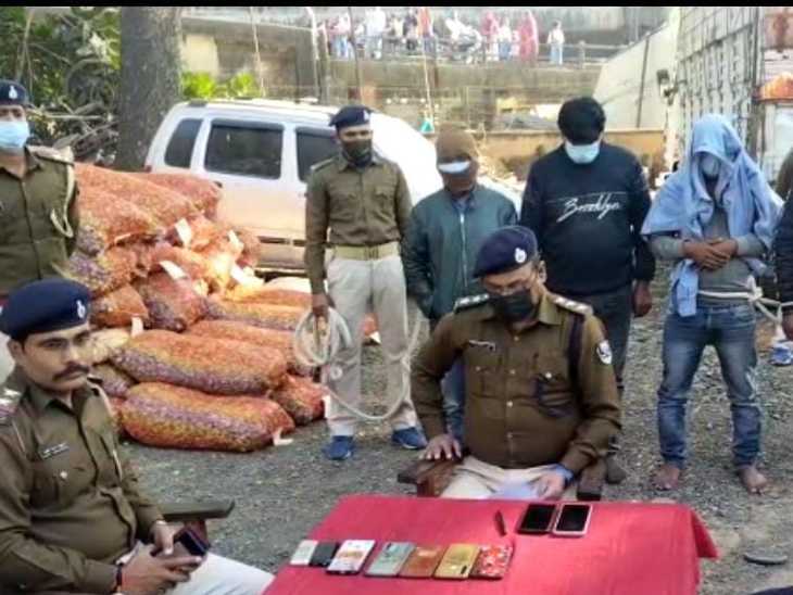 5 Person Arrested In Kaimur By Police; Ganja And Scorpio Recovered In ...