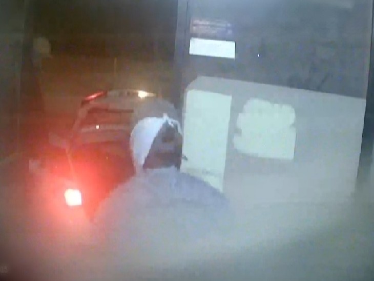 4 miscreants seen in CCTV footage so far, masks on their faces, were ...