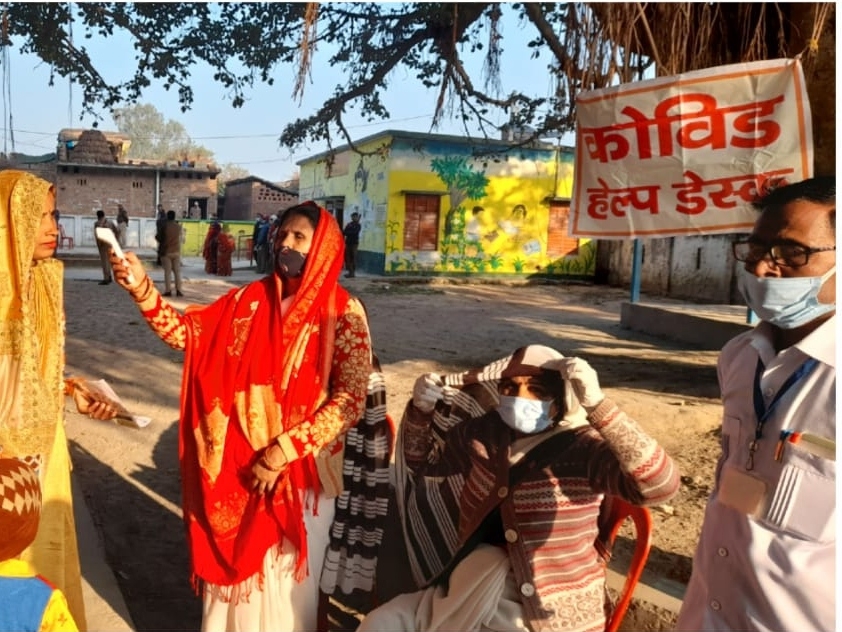 People were stopped without masks, investigation was done by putting ...