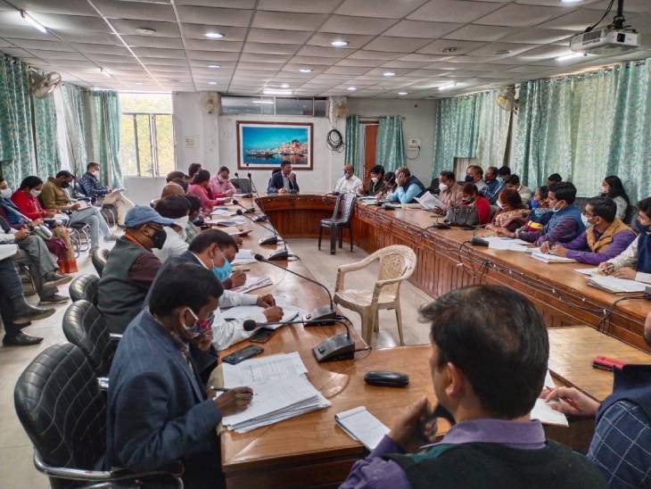 Varanasi- Cleanliness and fogging at model booth, cleaning and disposal ...