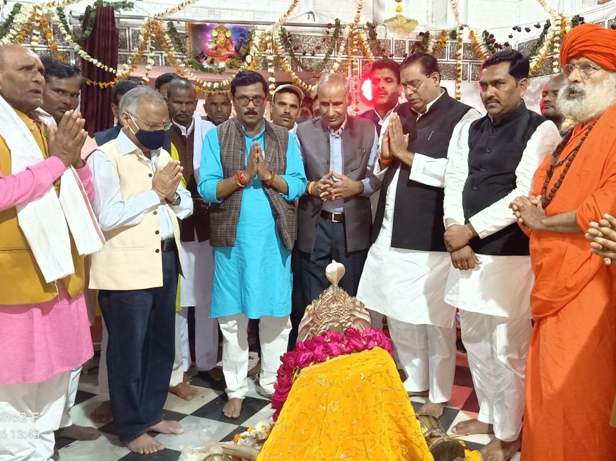 Mahashivratri fair at Dhumeshwar Mahadev temple in Dabra, MP Vivek ...