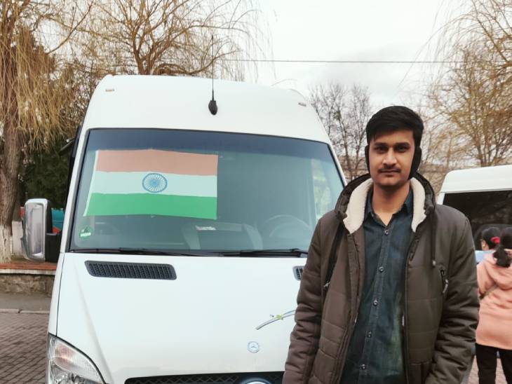 Indian Embassy vehicles arrived in Romania carrying students; Will take ...