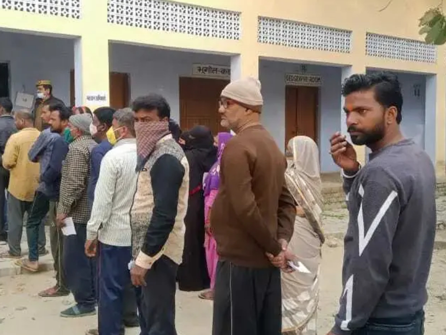 Ayodhya, 61 percent voters decided the future of 46 candidates in EVMs ...