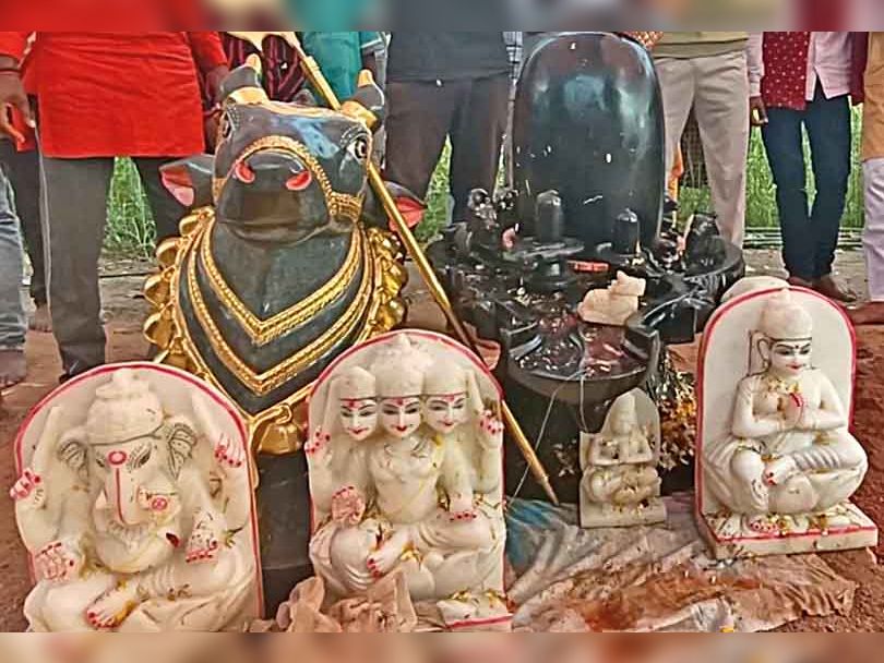 Devotees filled Hazara in the premises on the prestige of Shiva family ...