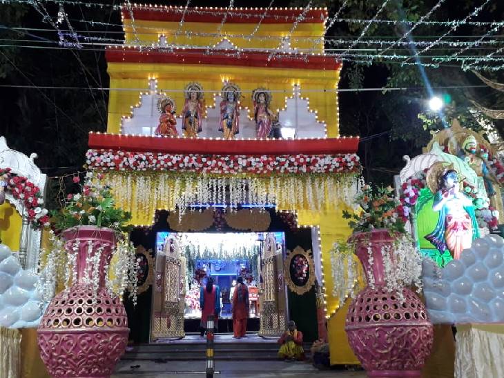 Doors of Anandeshwar temple open after Mangala Aarti at 2 pm, long ...