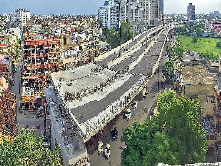 There is a problem in 5 spans of Sodala Elevated, 16 are yet to be built