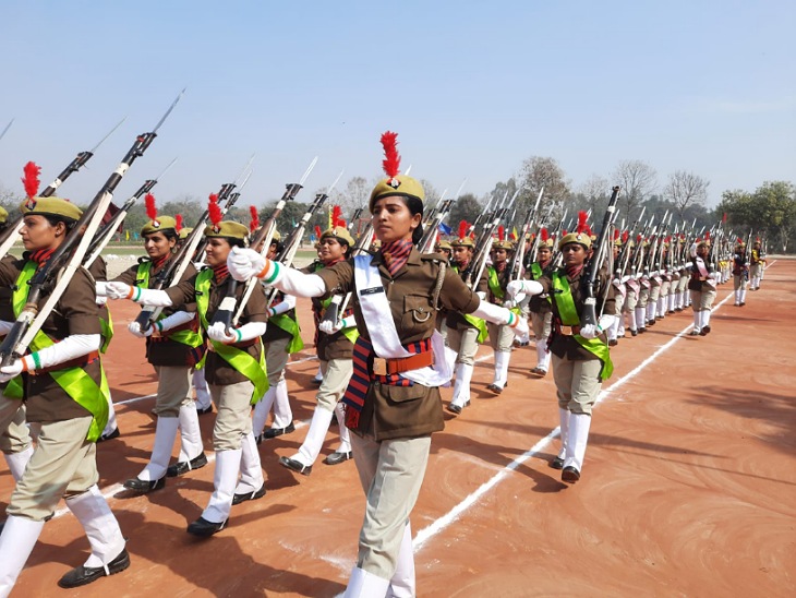 Passing out parade of 217 female constables at Moradabad PTC | UP पुलिस ...