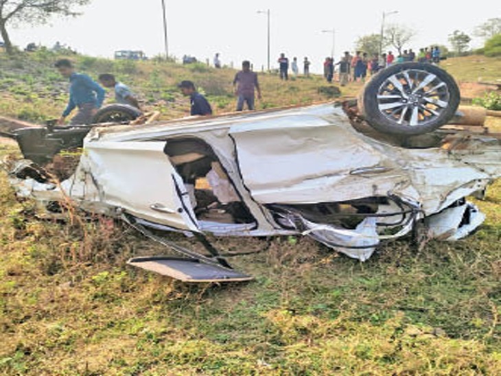 Car fell from the bridge after jumping 20 feet in the air, 1 student ...