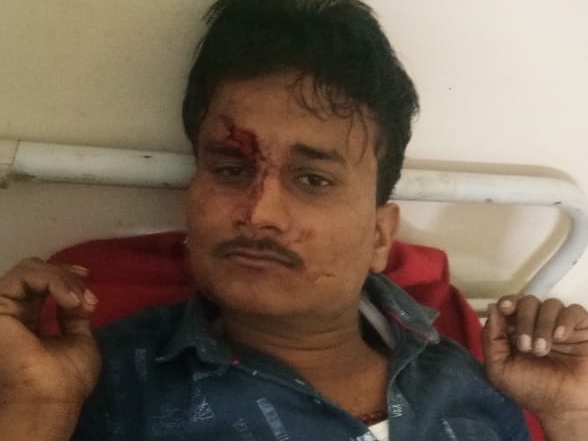 Two bike riders injured due to vehicle collision near Darauli ...