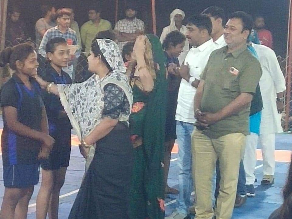 In the women's section, the Khategaon team was the winner and Kannada ...