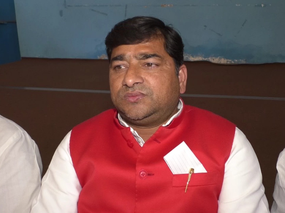 Pradeep Tiwari said - trying to win by BJP's deceit will fail ...