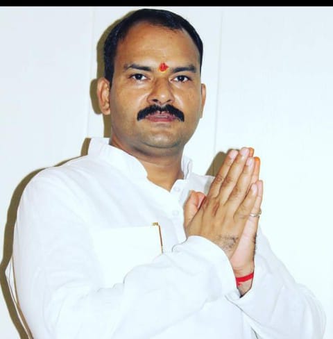 Narendra Sharma was going from the city to the Barauli assembly, the ...