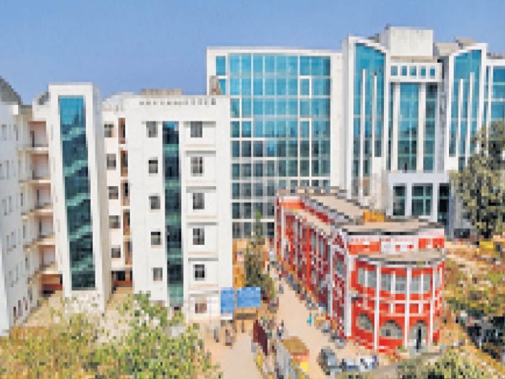 If all the OTs of the new building of Sadar Hospital are found, then ...