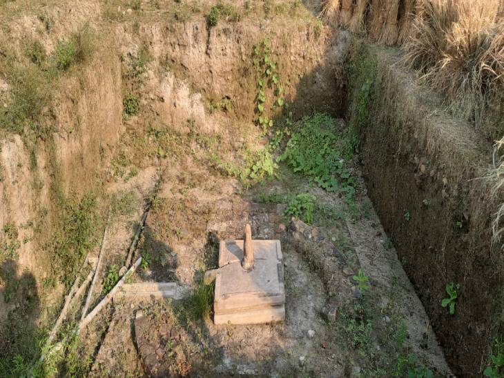 To save the red stone Shivling of Chunar, the archaeologists of ...