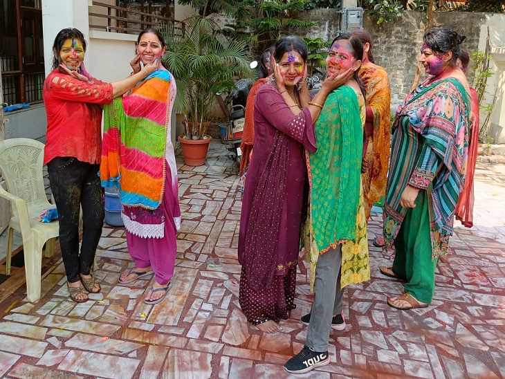 Holi Phaag Festival played at Krishna Colony Karnal; Children were ...