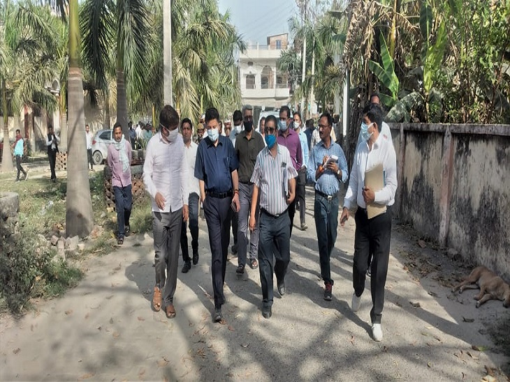 Azamgarh....the open fire system's pole under DM's inspection | आजमगढ़ ...