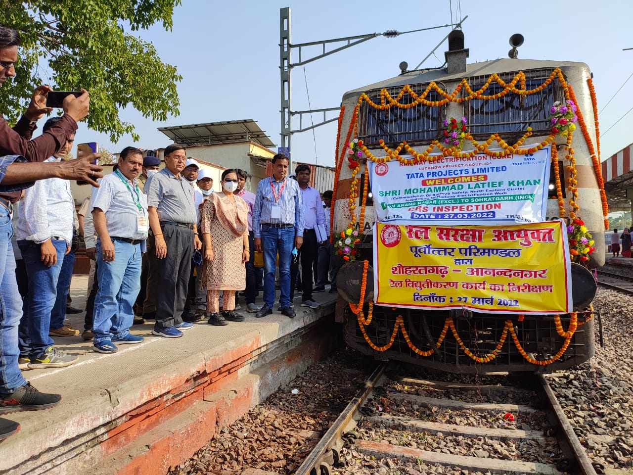 Commissioner of Railway Safety, Shohratgarh-Anandnagar Junction ...
