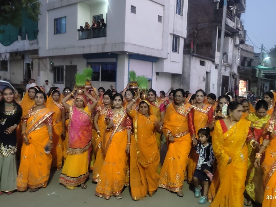 Bhavsar Samaj took out procession on Hinglaj Jayanti | साेनकच्छ: भावसार ...