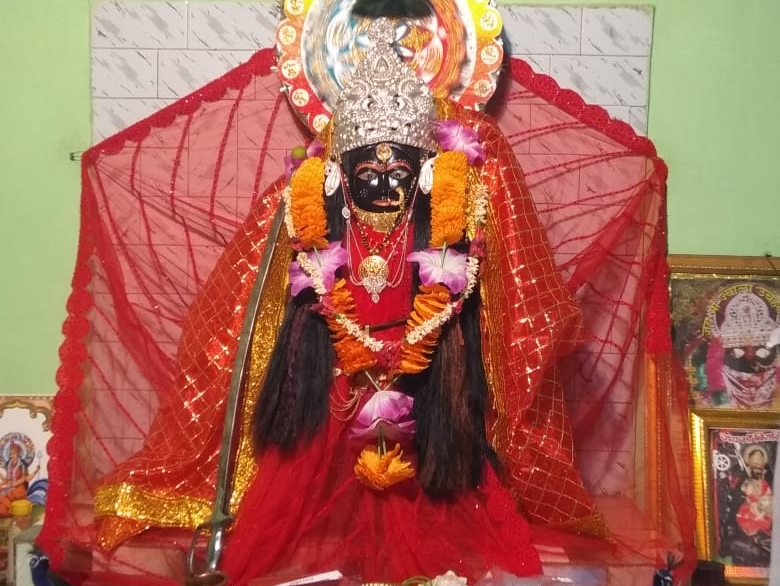 Establishment of 21 Jawar Kalash in Thakur Dham temple, burn 6 unbroken ...