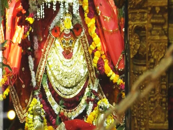 Devotees gathered at Durgakund Temple in Varanasi; All the gods move ...