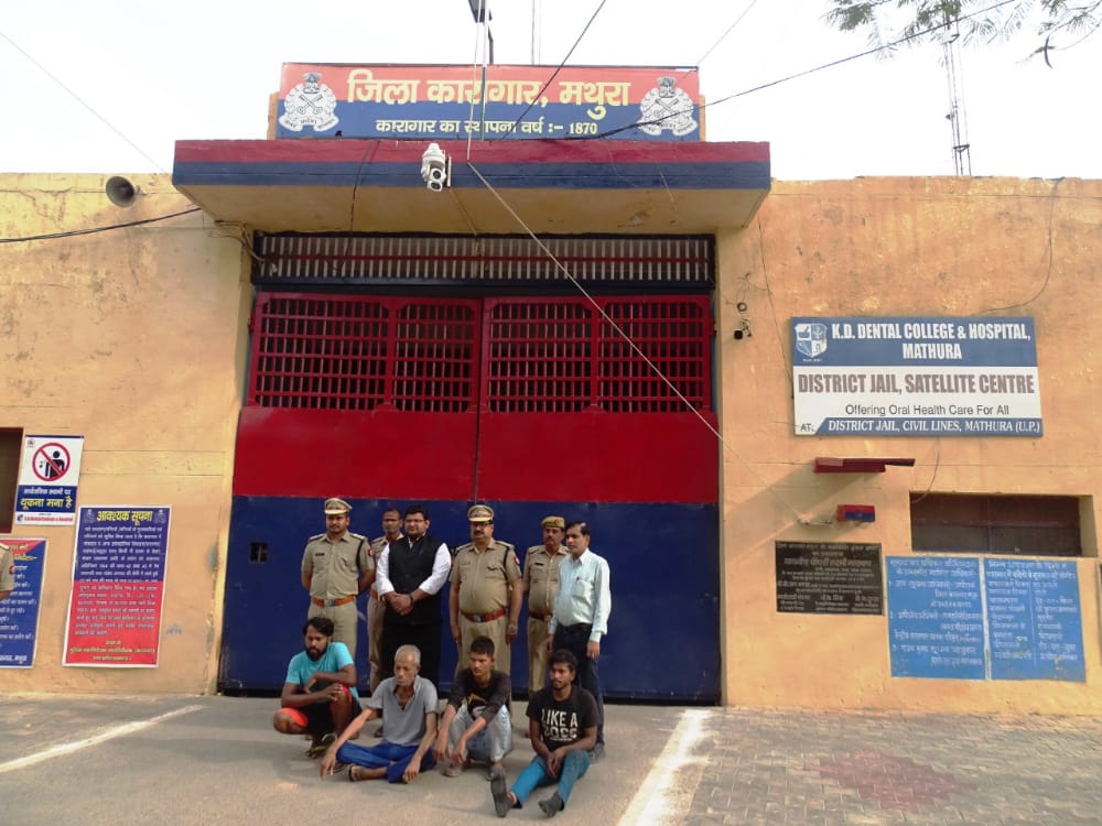 135 prisoners released from 48 jails of Uttar Pradesh including Mathura ...