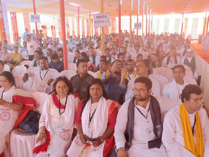 Governor Ramesh Bais And Assembly Speaker Rabindra Nath Mahto Arrived ...