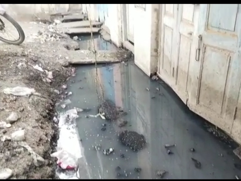 Drain water entering shops, villagers upset due to lack of cleanliness ...