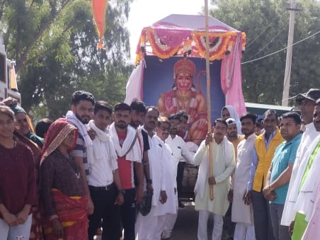 Villagers took out a padyatra till Dabla, hundreds of women took part ...