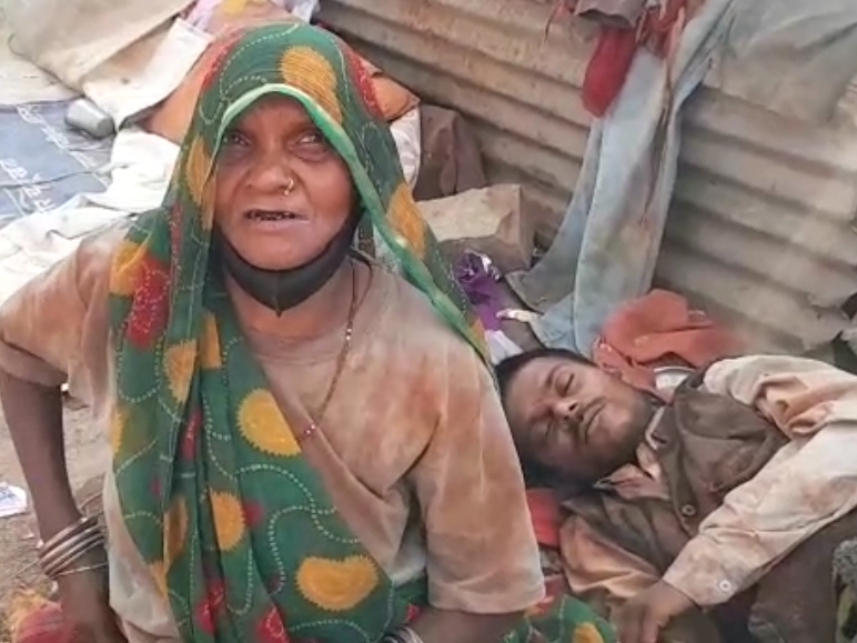 Mamta kept crying on the road, two hands could not be found to lift the ...