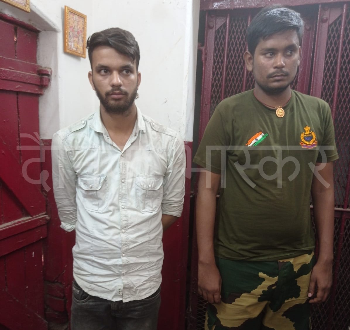 STF caught infamous smuggler from Ara station, also recovered 554 ...