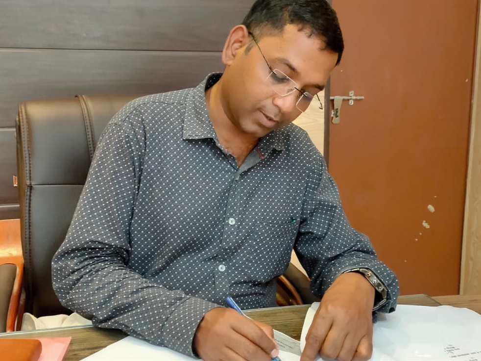 Block Development Officer became Land Conservation Officer Dr. Subhash ...