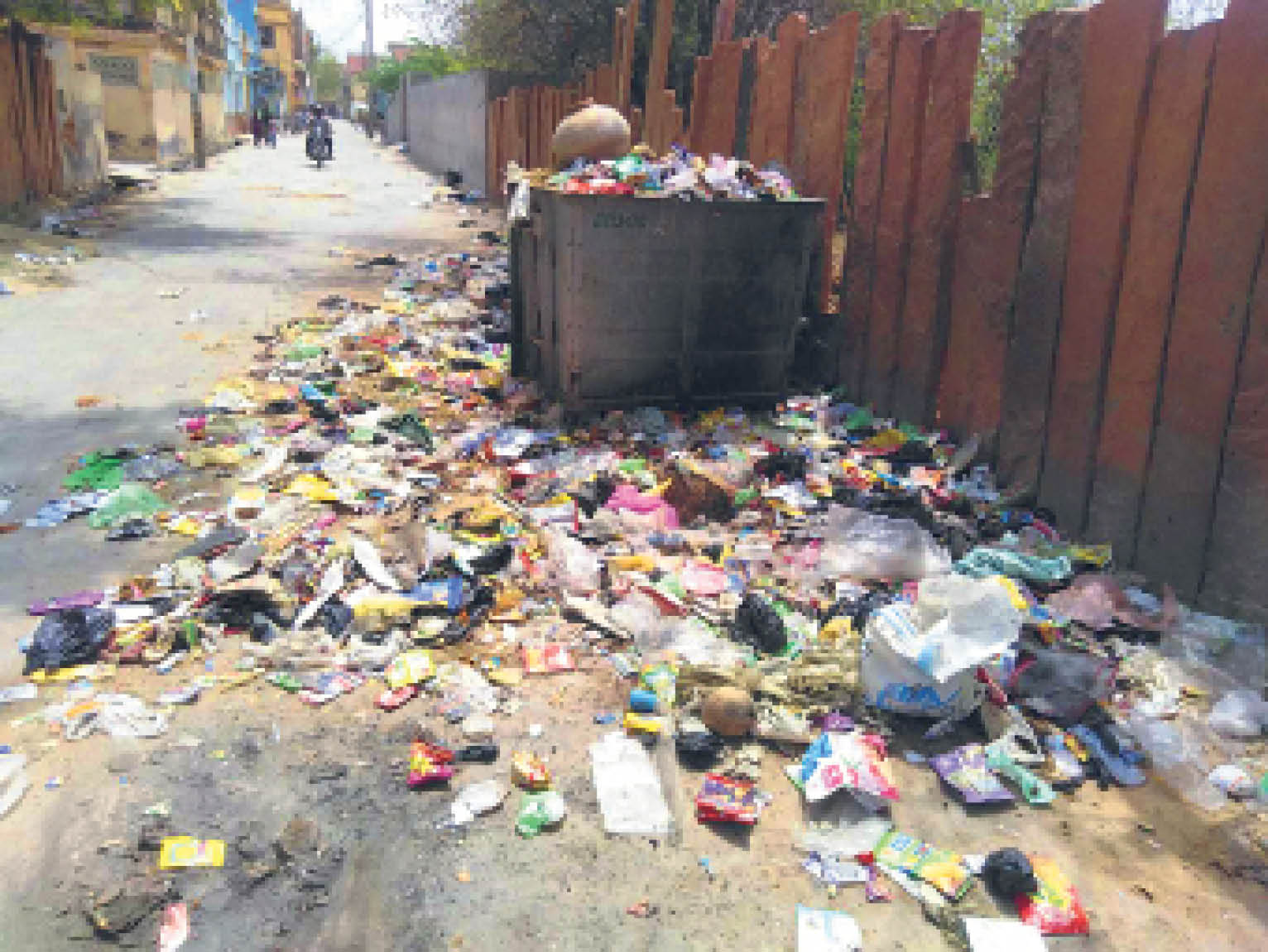 For 4 days, 130 garbage containers in 60 wards of the city are littered ...