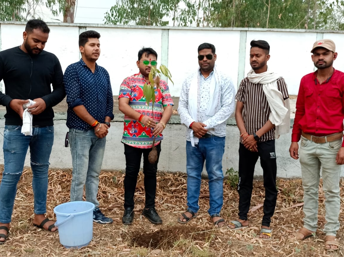 Teachers and students took oath to protect the environment on World ...