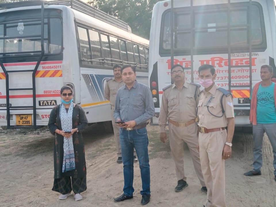 Action on two Daggamar buses in raid in Gonda Campaign launched around roadways bus stop, city ...