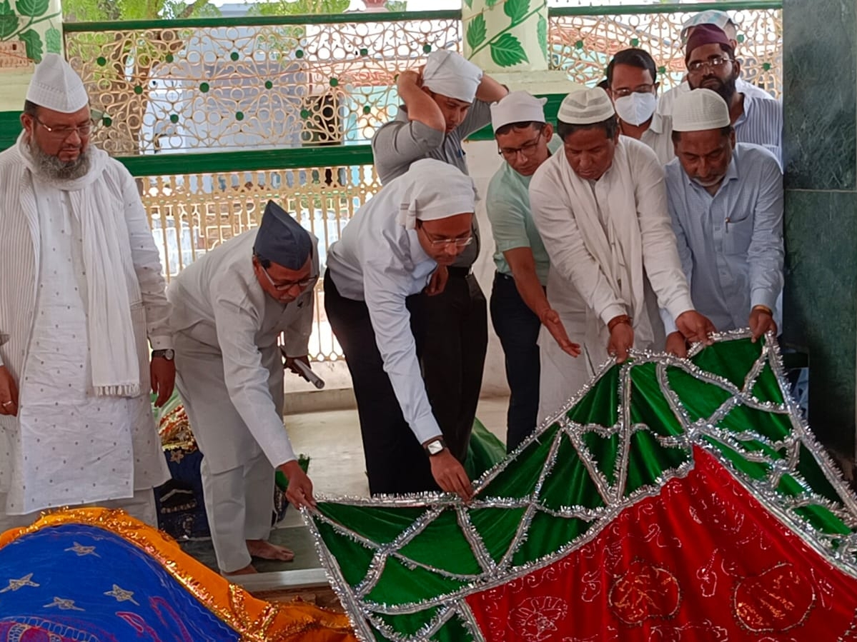 Makhdoom-e-Jahan Hazrat Sheikh Sharfuddin Ahmed Yahiya Maneri R.H ...