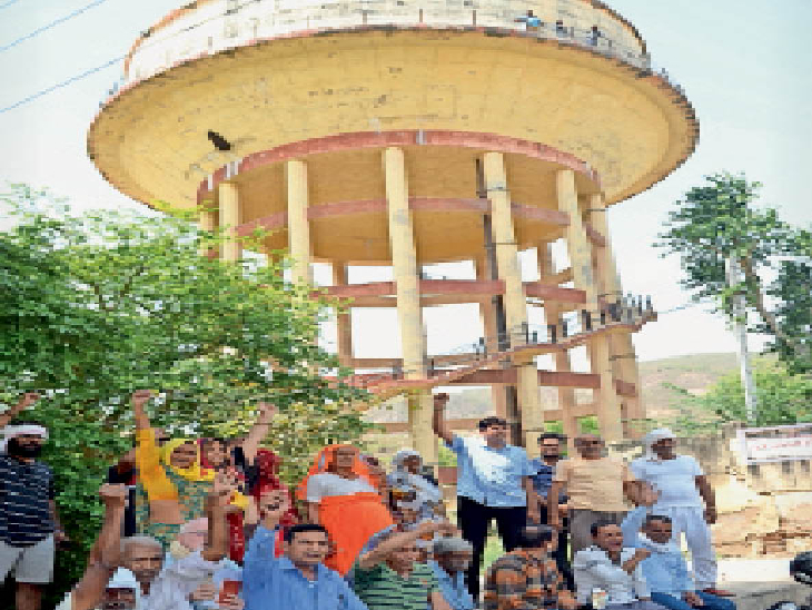 Councilor climbed the tank and demonstrated for four hours, the people ...