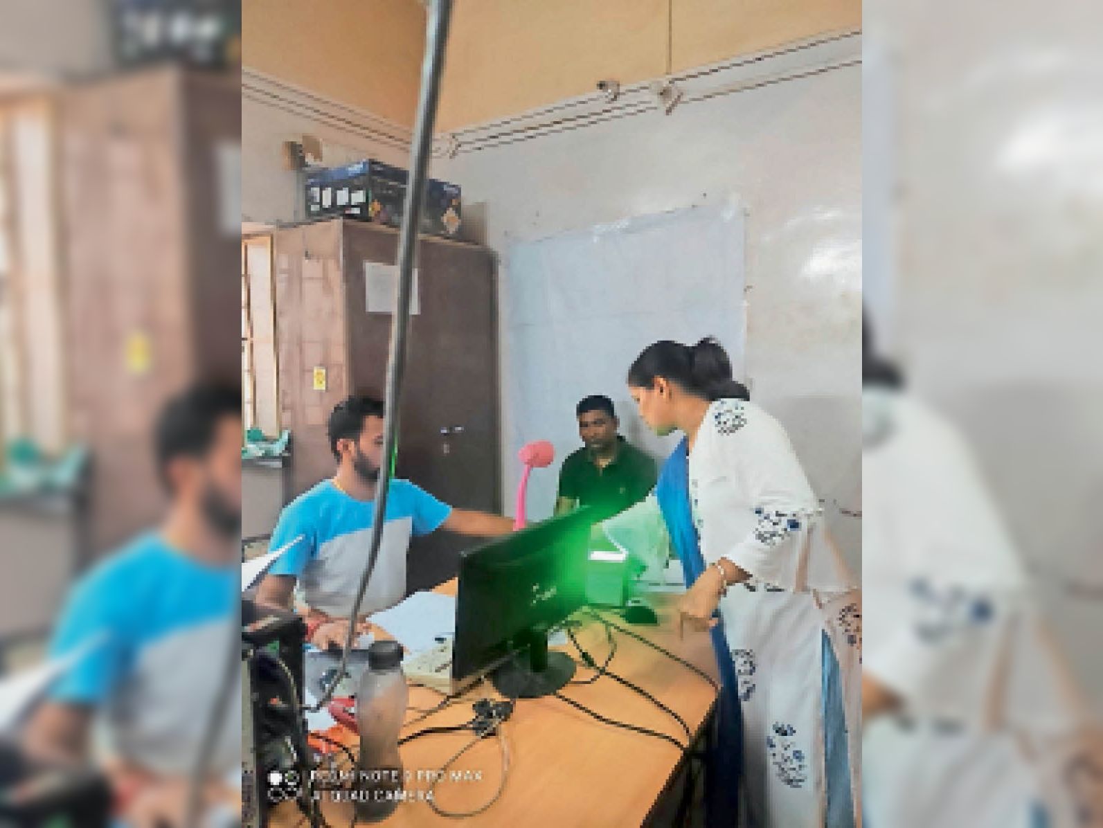 Director did surprise inspection of E-Mitra centers and E-Mitra Plus machines | जायजा: ई-मित्र ...