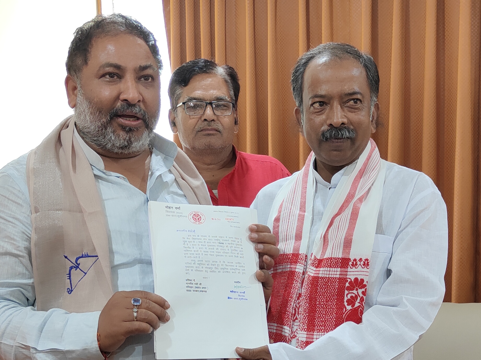 विधायक मोहन वर्मा ने परिवहन मंत्री दयाशंकर सिंह से की मुलाकात, आधुनिक ...