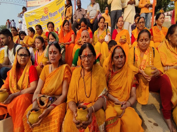 In Varanasi, Dr. Chinmoy Pandya said – Mahamana Malviya had given the ...