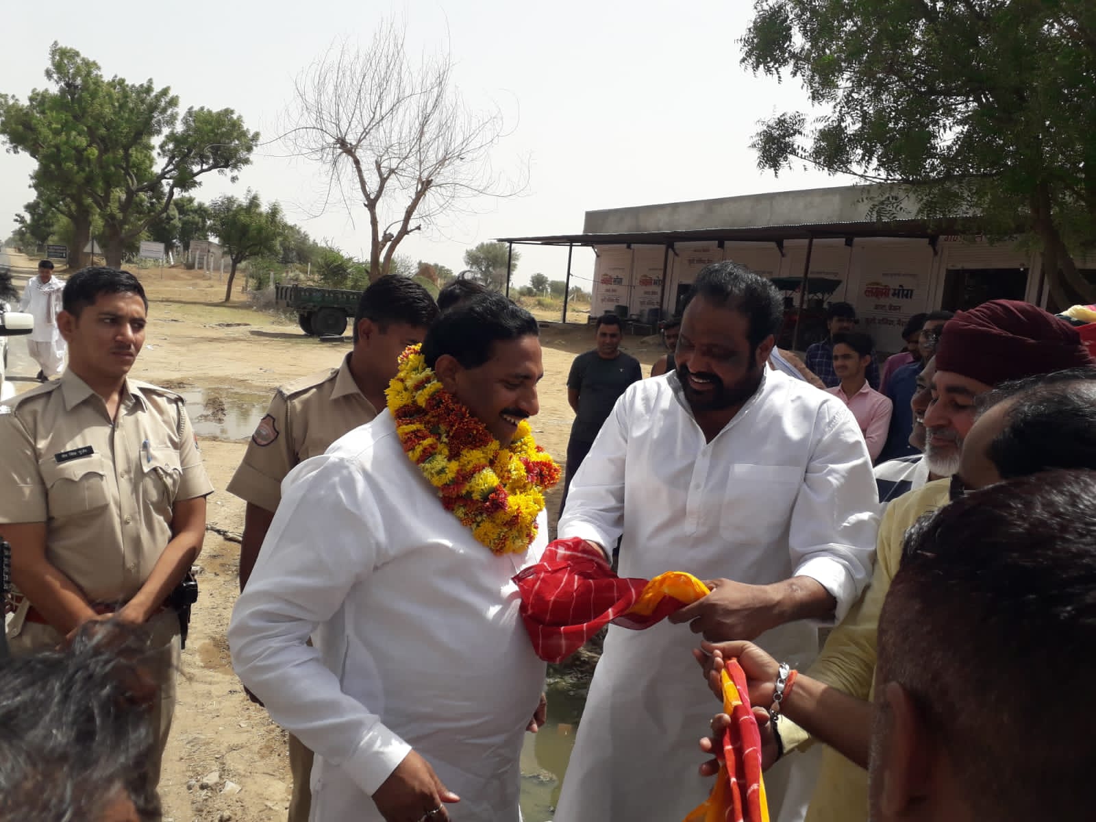 Joginder Singh Awana reached Malpura, said - priority to build hostels ...